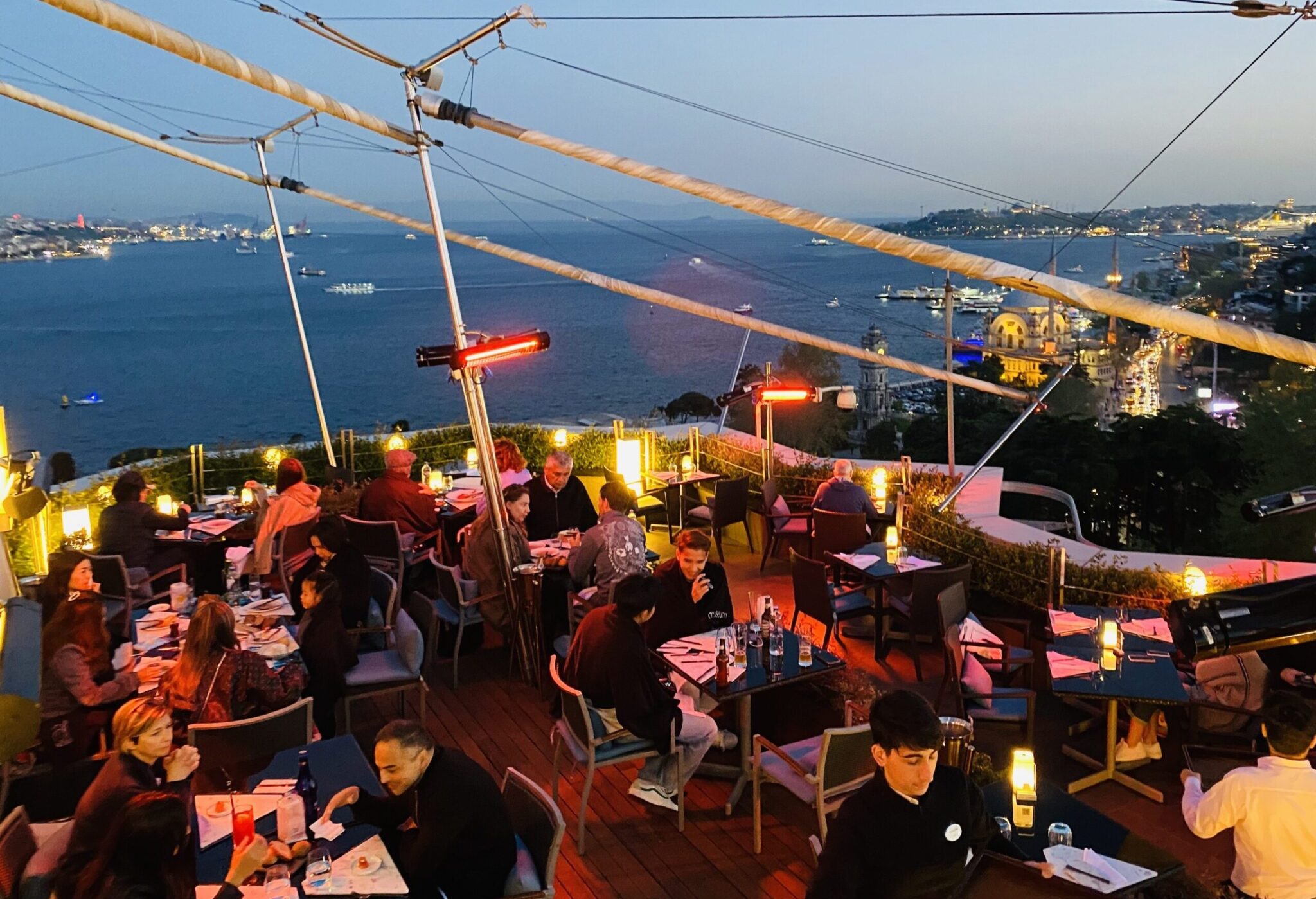16 Roof İstanbul I Müdavim