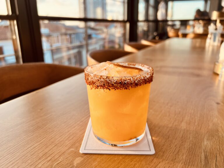 Simone İstanbul (Kapandı) - Müdavim