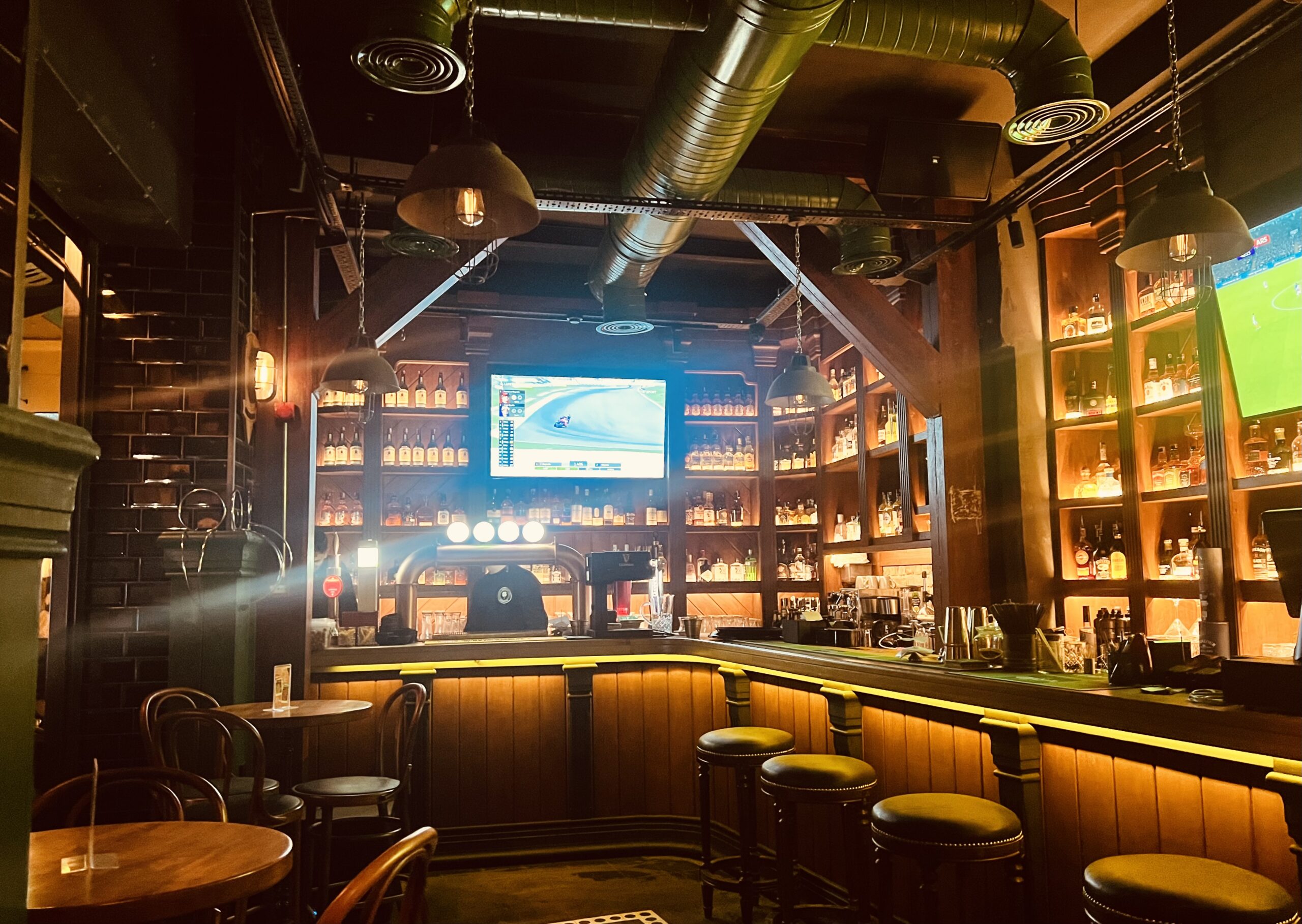 irish-pub-corner-asmali - Müdavim
